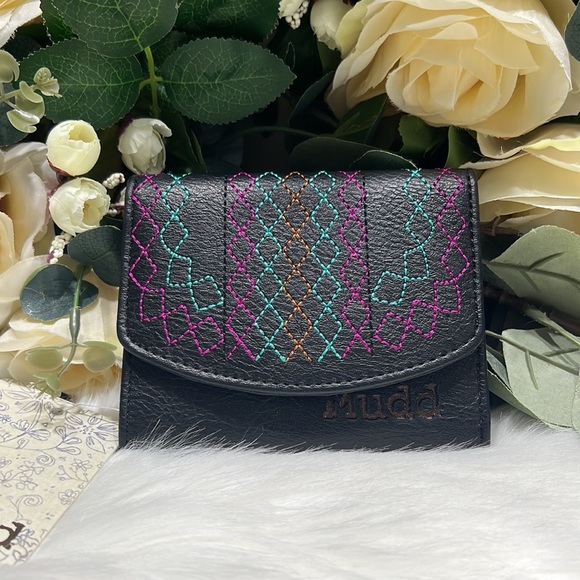 Mudd | Bags | Nwt Black Small Mudd Wallet With Colorfull Geometrical ...